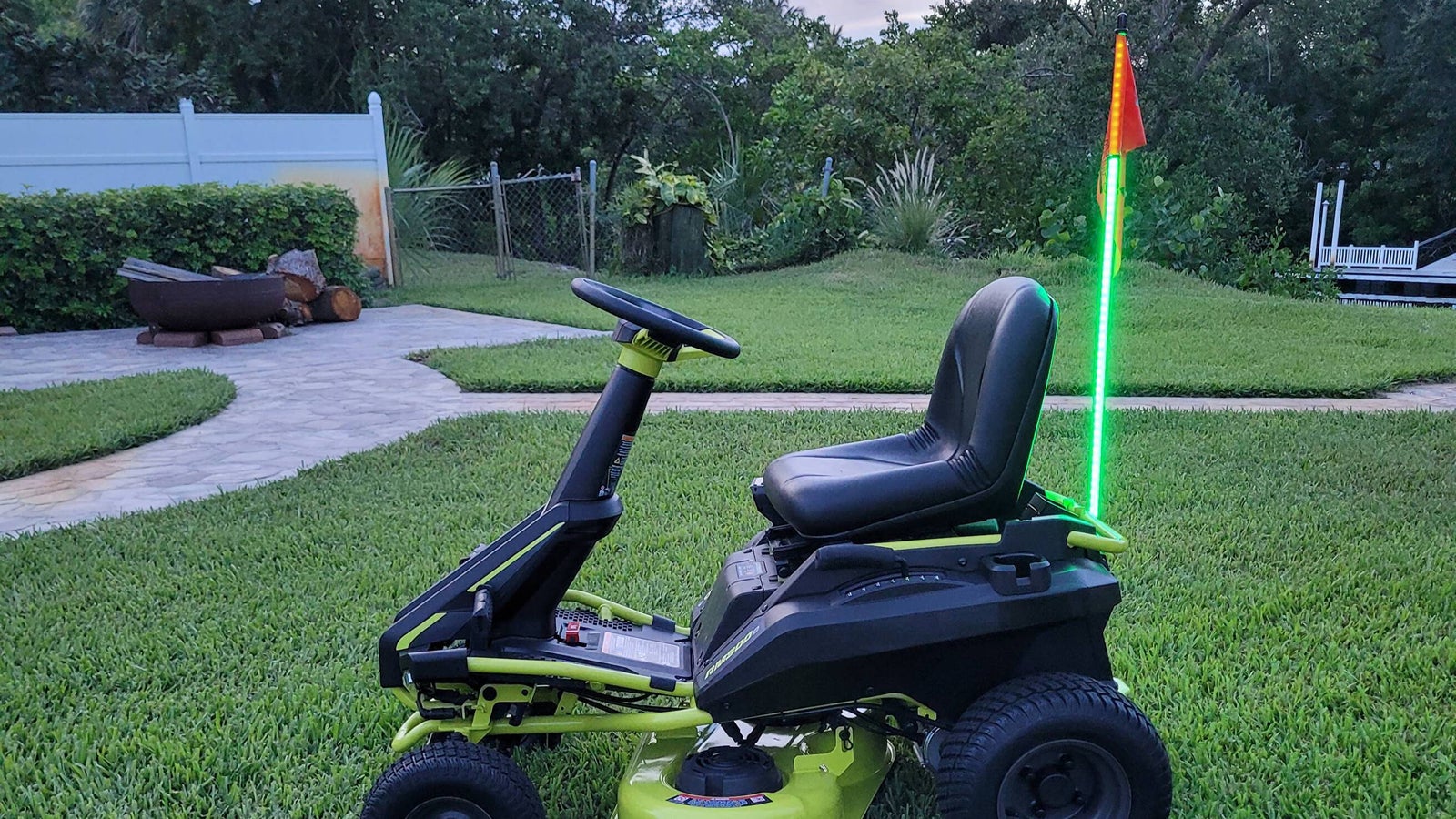 Best LED Lighted Safety Flags | Glowwhips, LLC