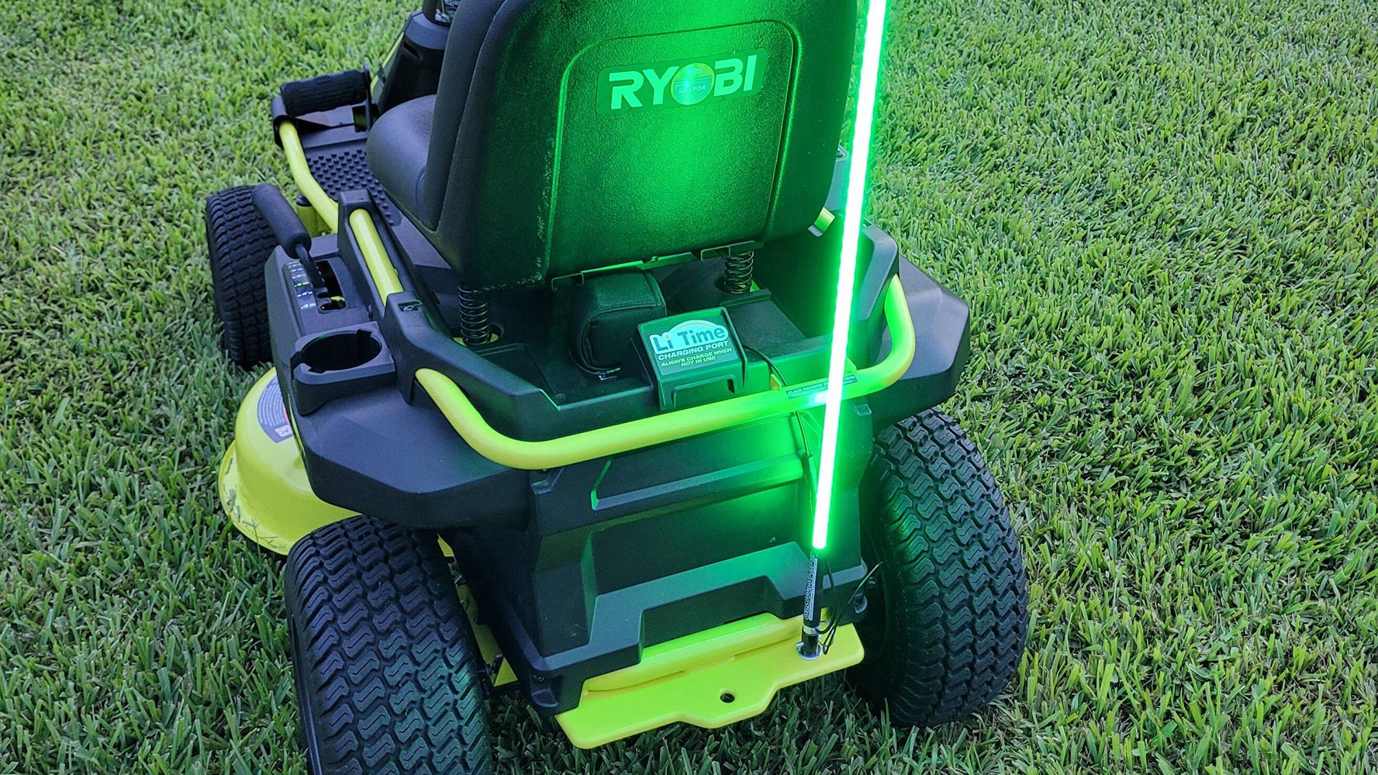 Best LED Lighted Safety Flags | Glowwhips, LLC